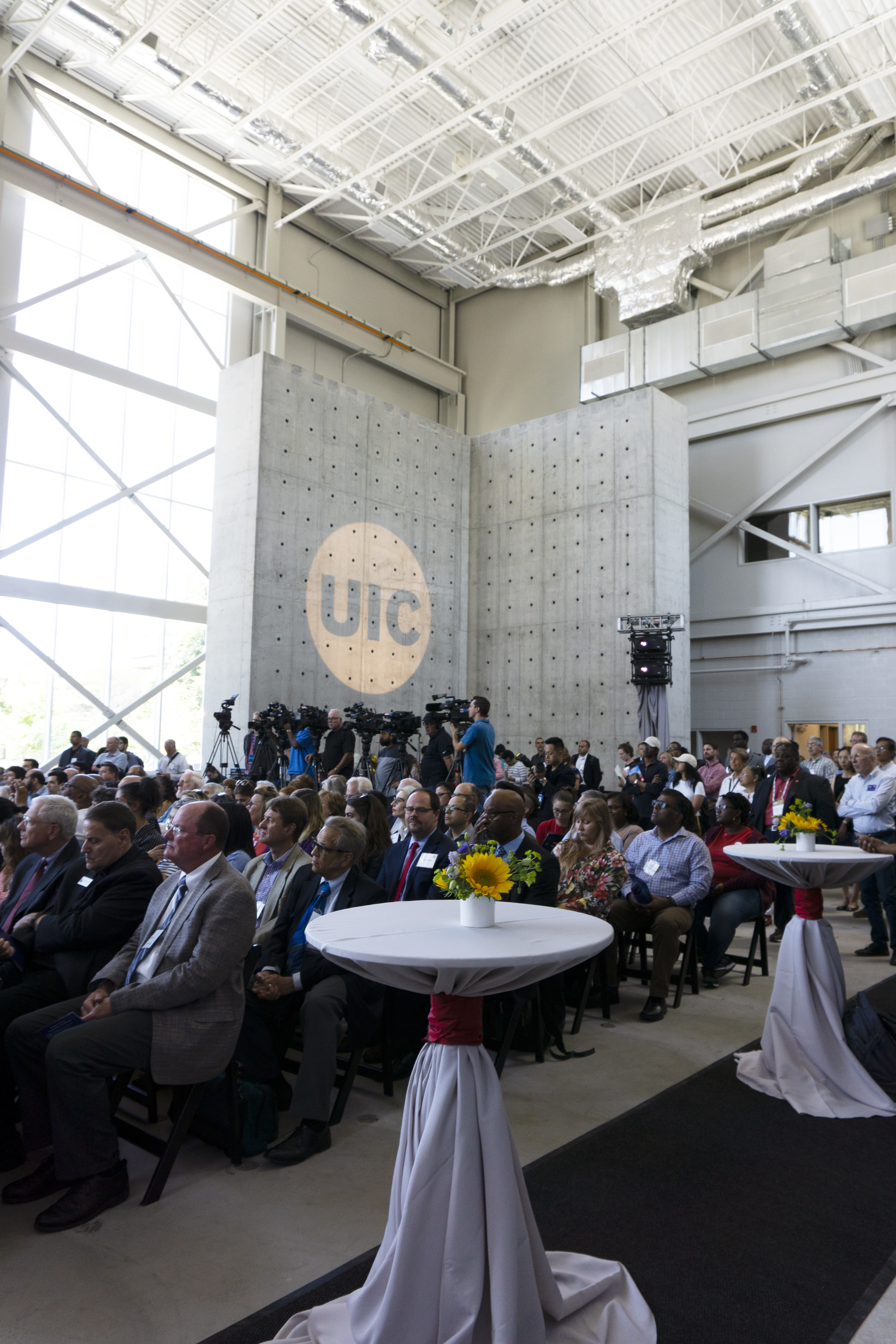 UIC Engineering Innovation Building Celebrates Grand Opening | Berglund ...